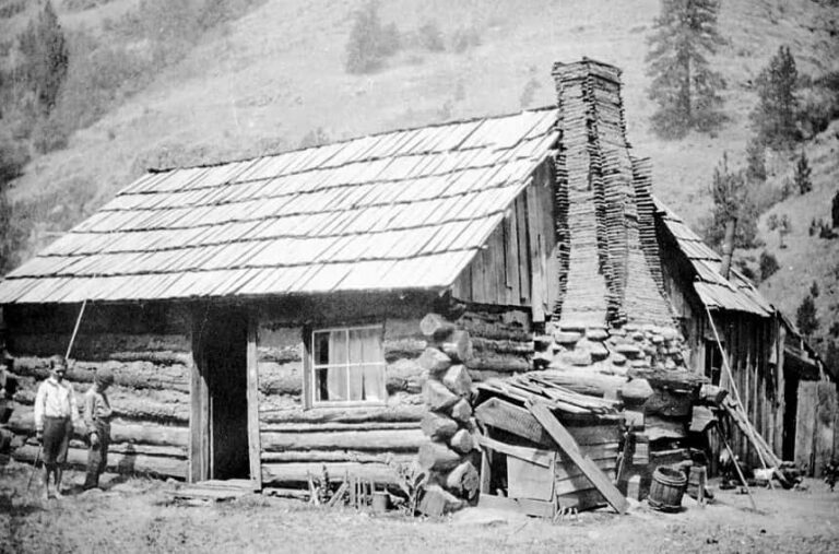 How Log Cabins Were Built In the 1800’s? Fascinating History